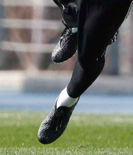 Iker Casillas Trains in Totally New Adidas 2015 Prototype Boots - Footy ...
