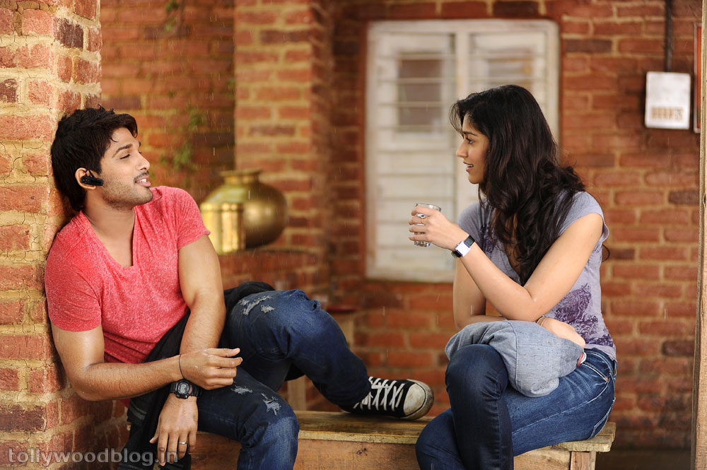 Julayi Telugu Movie Latest Photos Stills