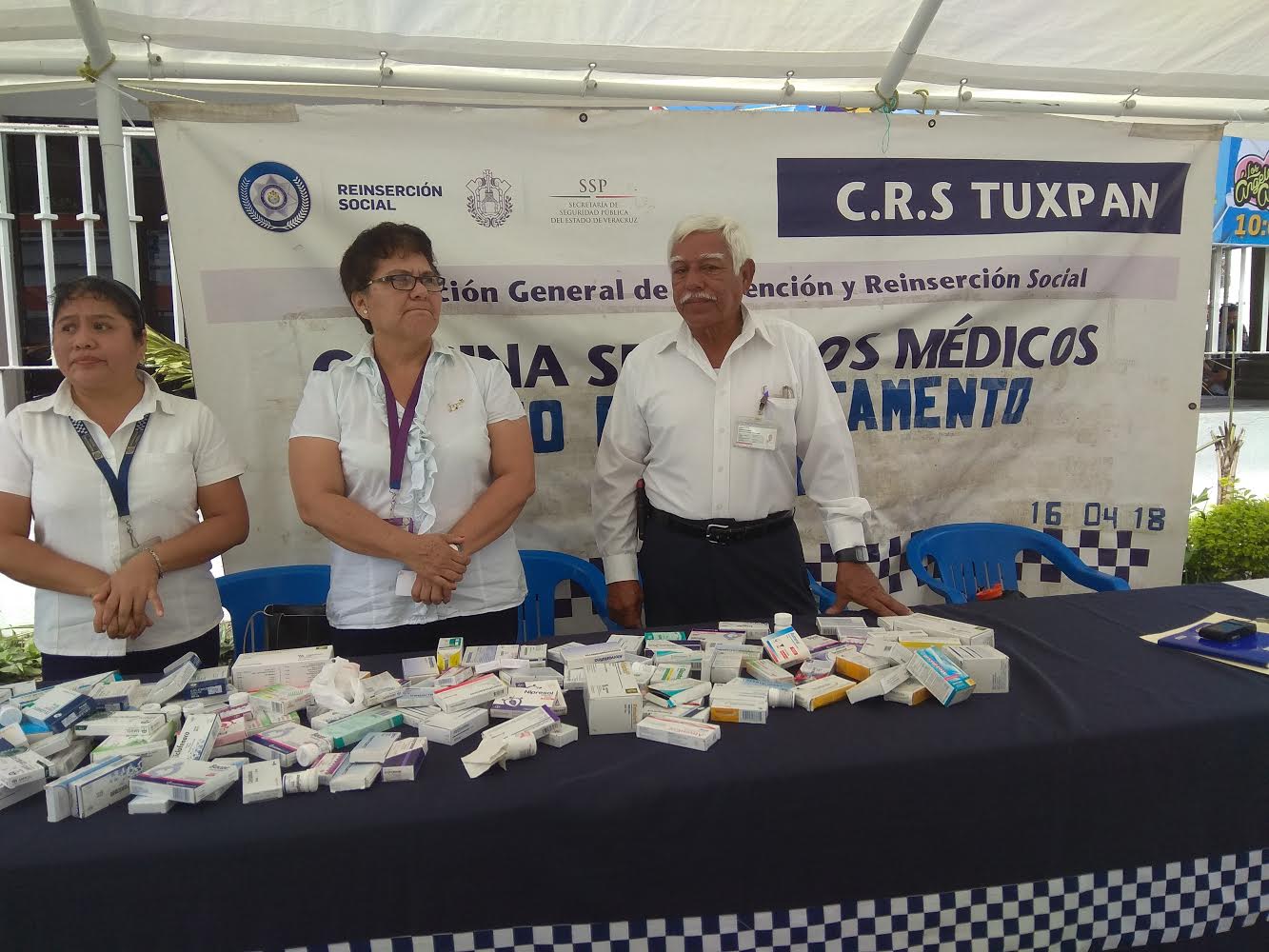 VaXtuxpan. Periodismo Virtual.: Realizan acopio de medicamentos VaXtuxpan. Periodismo Virtual.: Realizan acopio de medicamentos