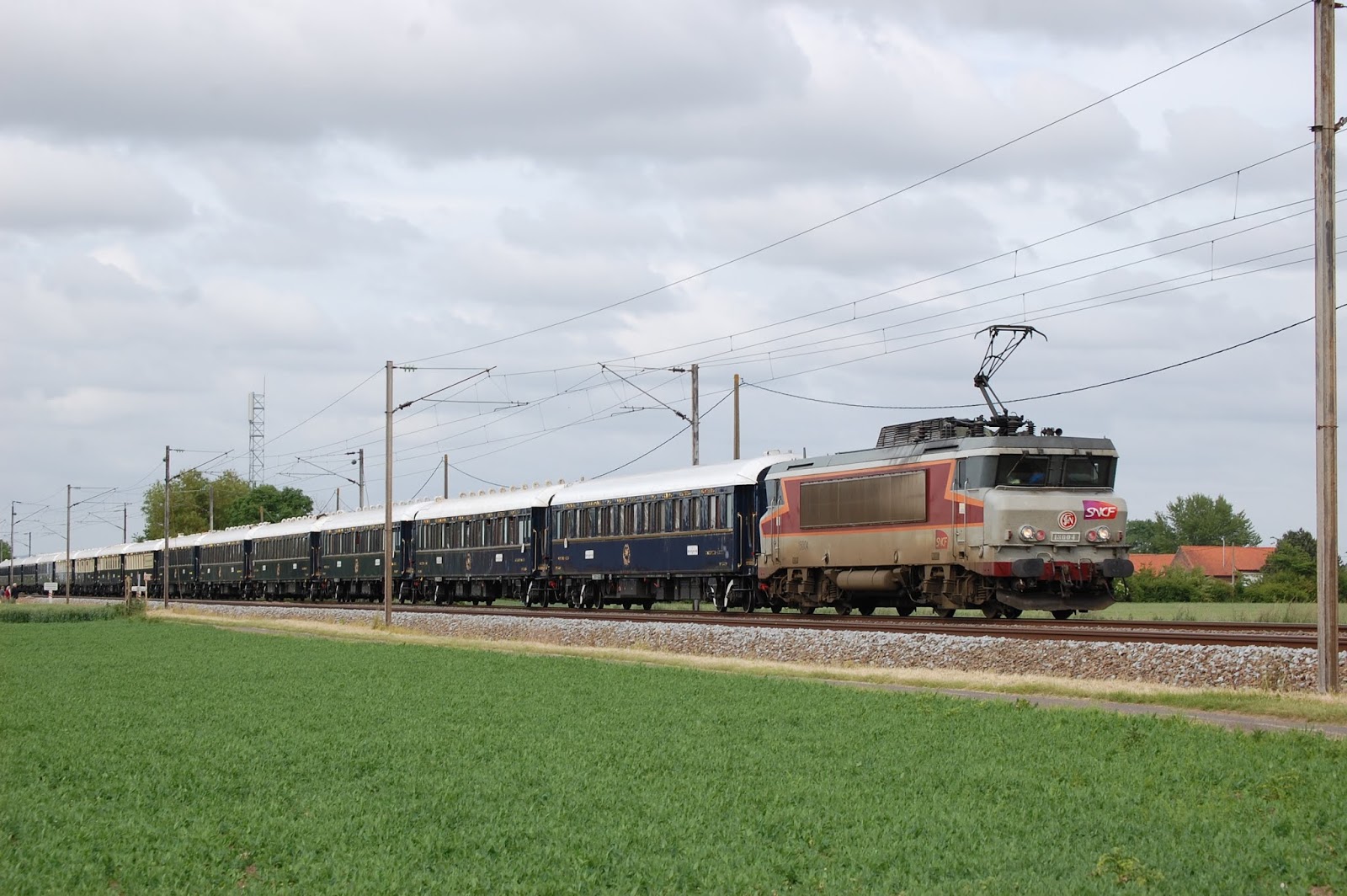 LA PASSION DU TRAIN: VSOE , Attention , ça roule mercredi et Jeudi