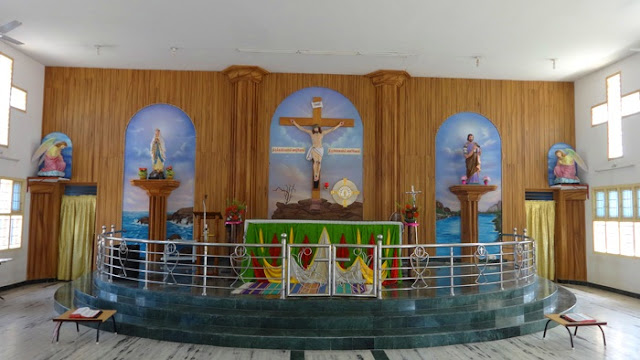 Tamilnadu Tourism: Infant Jesus Church, Thangachimadam, Rameshwaram