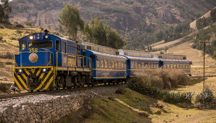 TRANSPORTE EN PERU: PERU RAIL - TRENES