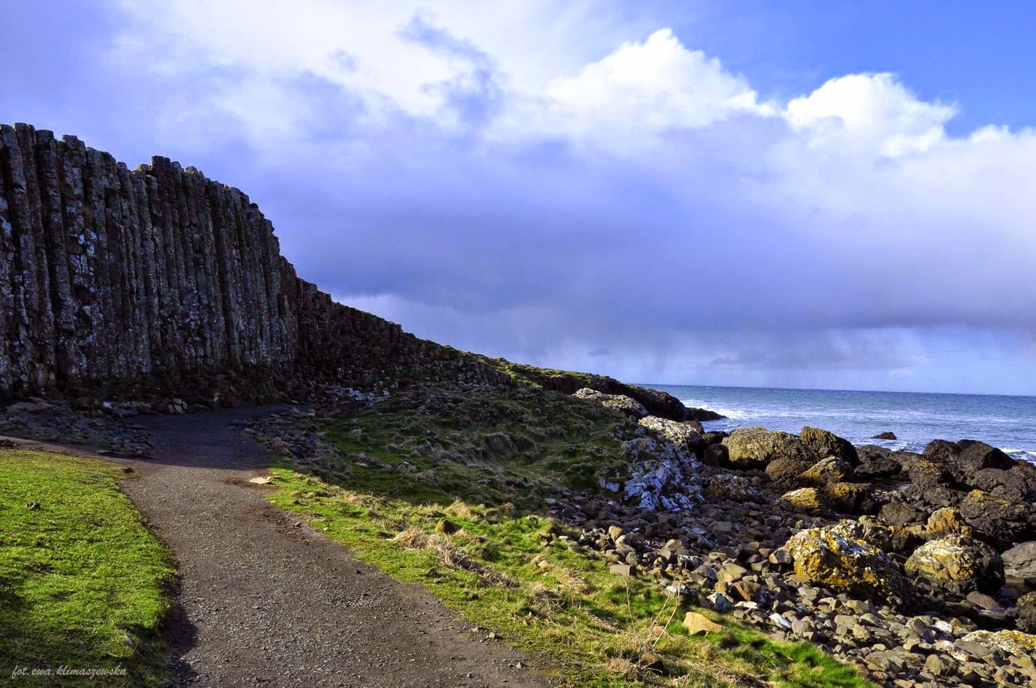 Naprzeciw SZCZĘŚCIU: Grobla Olbrzyma - Giant's Causeway w Północnej ...