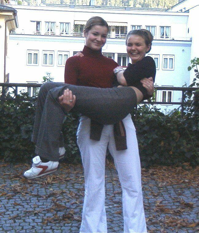 Strong Lift and Carry Photos and Videos - Strong Muscular Girls Lift ...