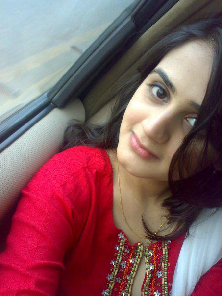 Pakistan Girls Number: Pakistani Beautiful Girls Photos
