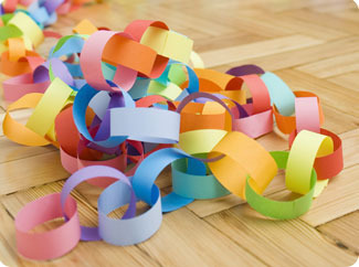 Kindergarten and Mooneyisms: Paper Chains in Social Studies