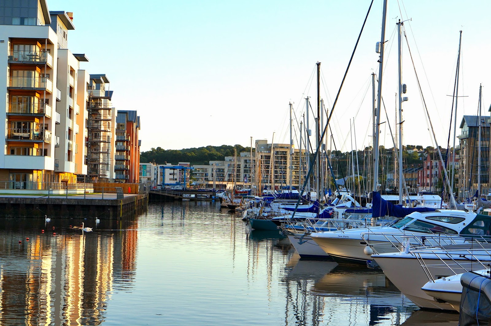 Stripes, Dinner & A Few Boats... | Mission:Style