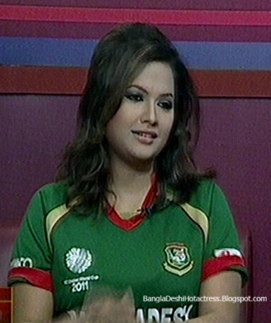 Bangladeshi Hot Model and Sexy TV Actress Picture, Photo and Wallpaper Collection: Nadia Nasim ...