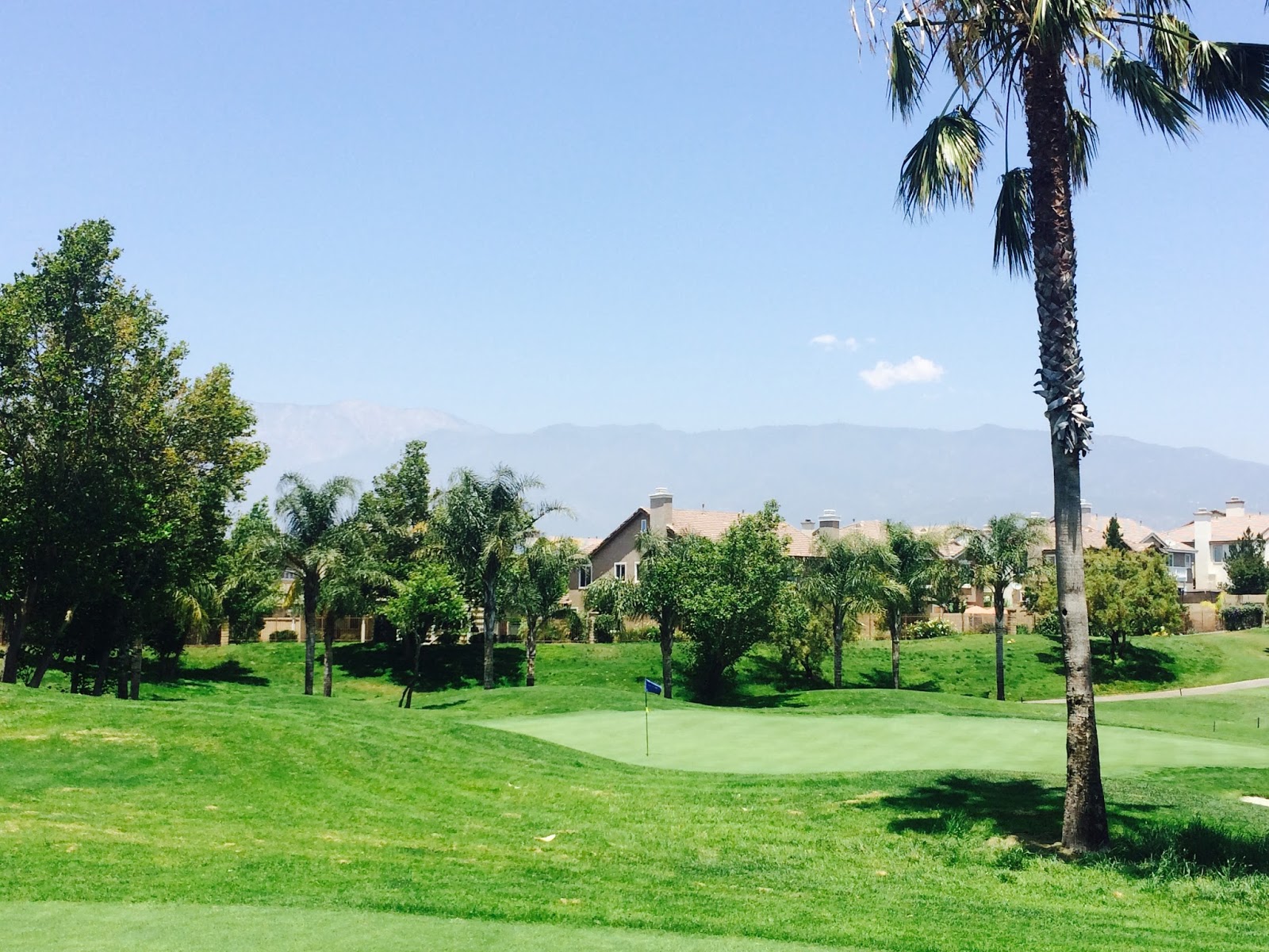 ReGripped: Golfing Sierra Lakes Review