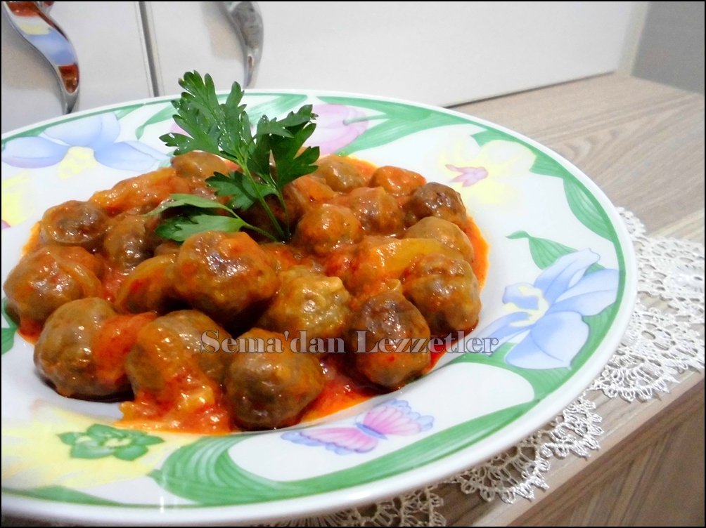 Semadan Lezzetler: Salçalı misket köfte