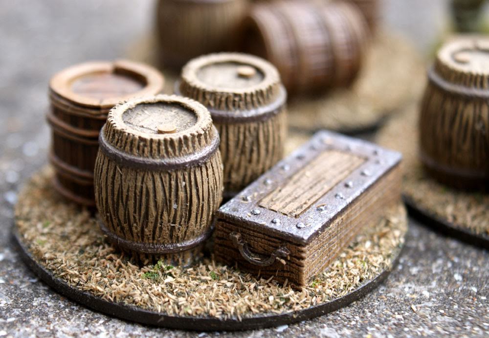 Pawn Cocktail: Wooden barrels & boxes