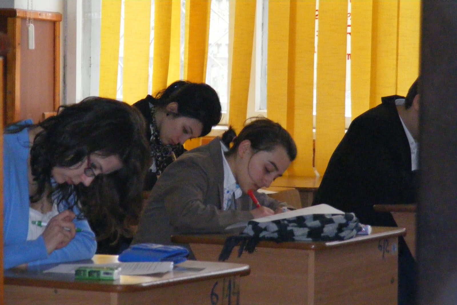 Scoala-azi si maine: Concursul Alege!Este dreptul tau! De la Colegiul ...