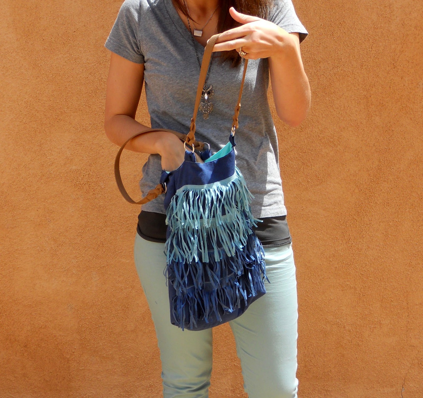 Corner Window Crafts: Anthropologie Inspired Fringe Bag