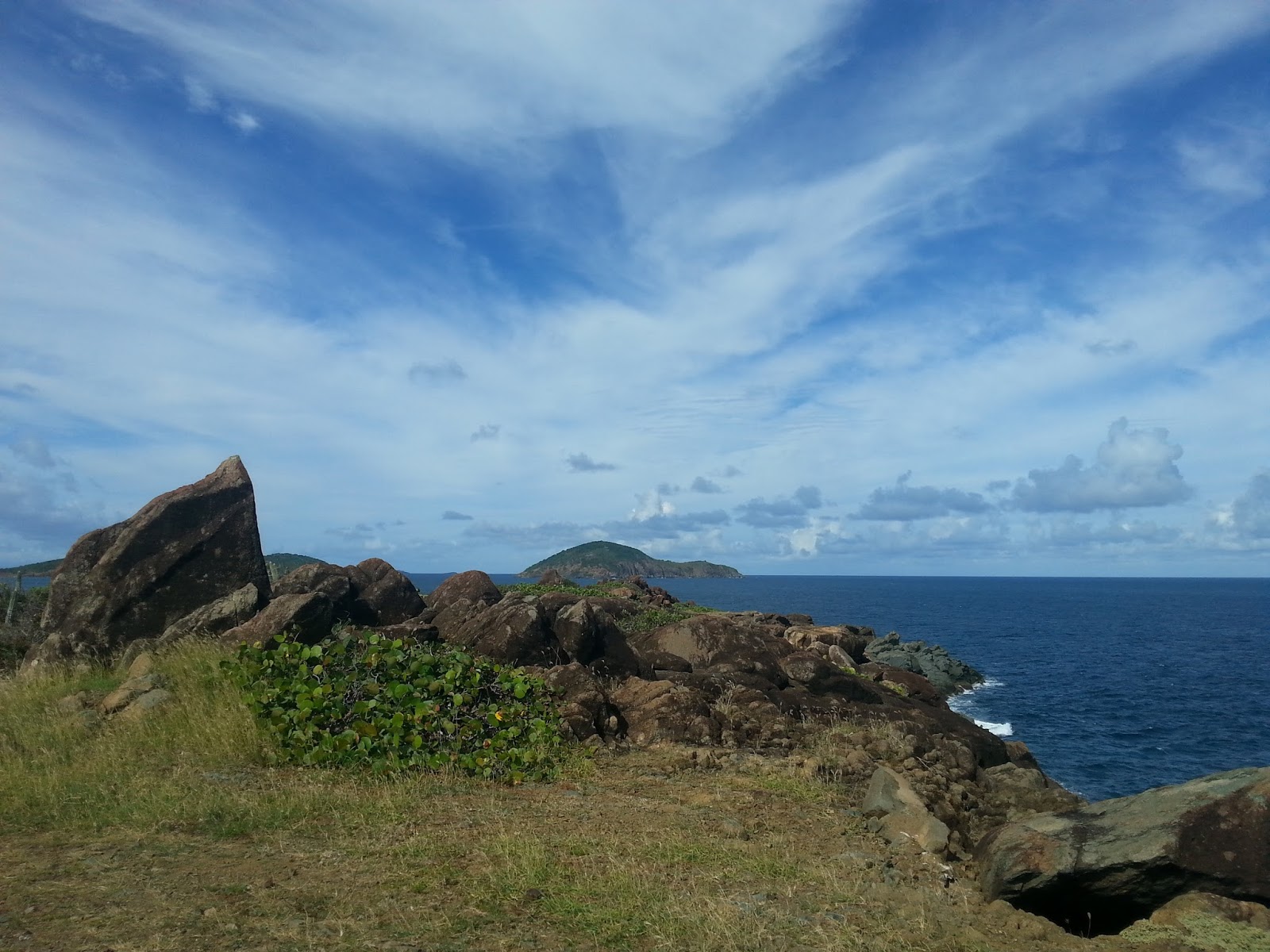 Sailing Luna Sea : St. Thomas!