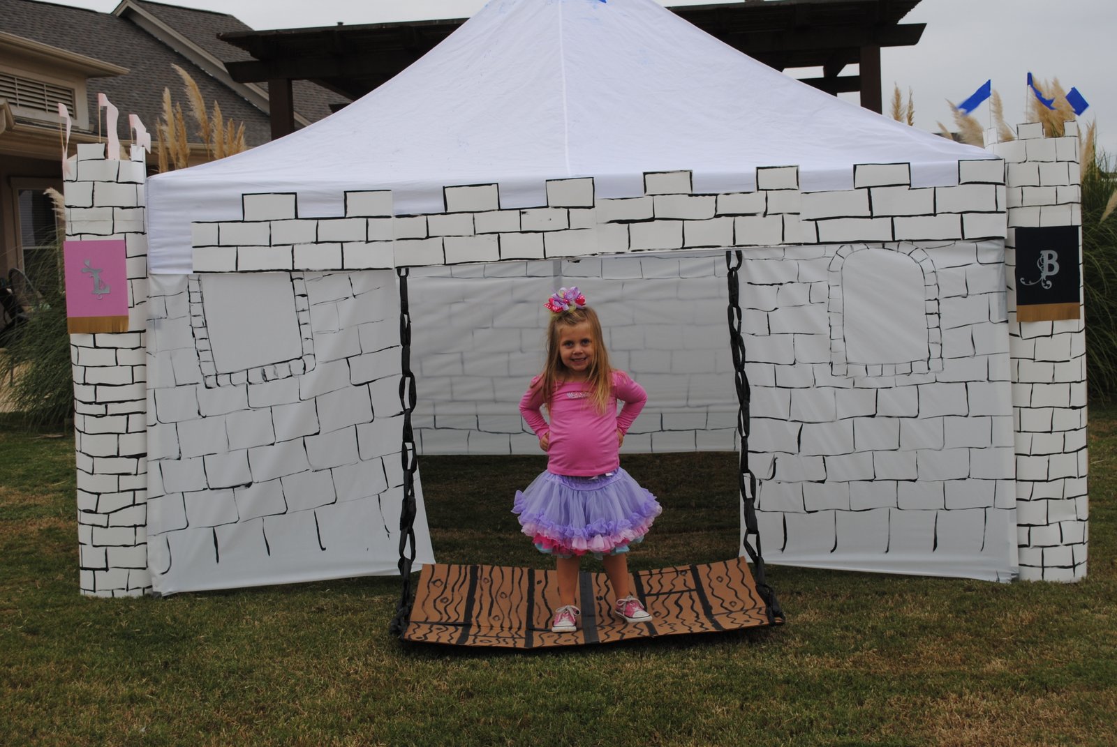 momMY slice of life: Princess and Knight Party