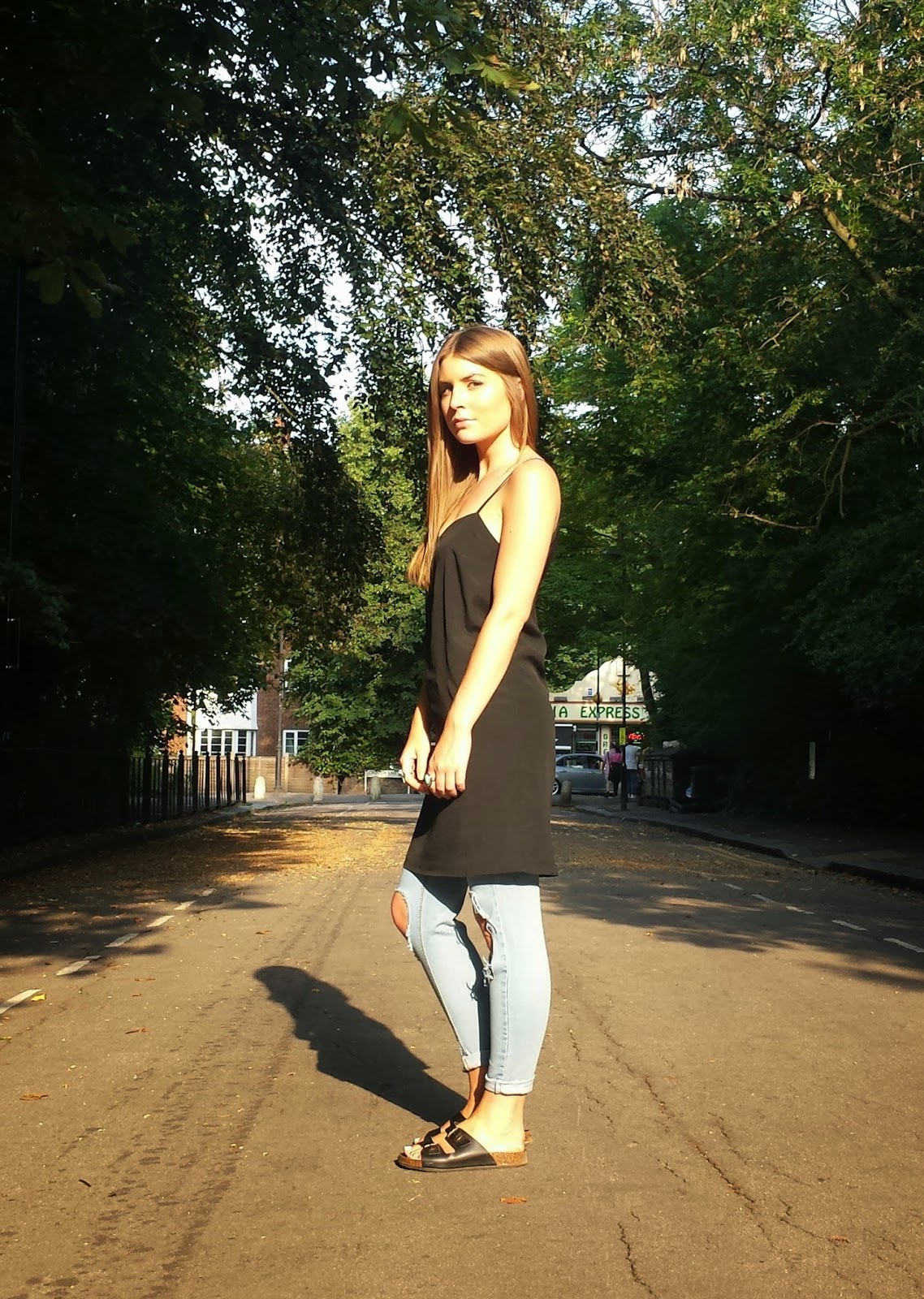 Outfit: cami dress, ripped jeans and sliders | Style Trunk