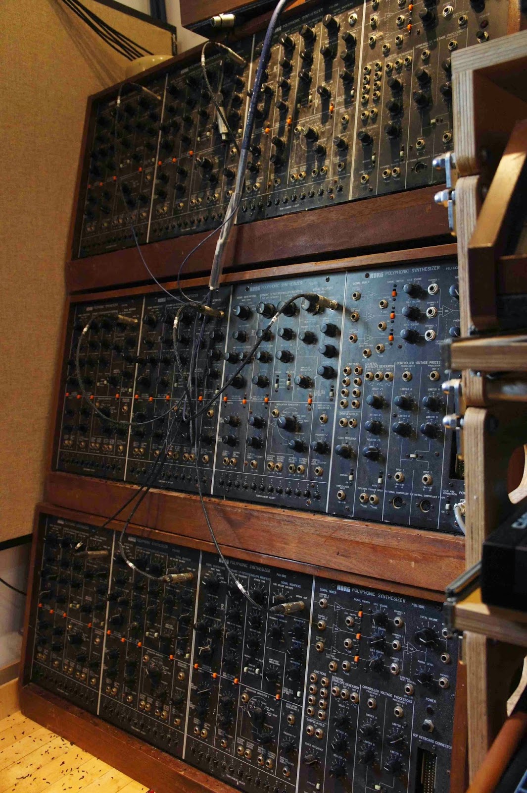 MATRIXSYNTH: Massive Aphex Twin Interview with Tons of Synth Talk