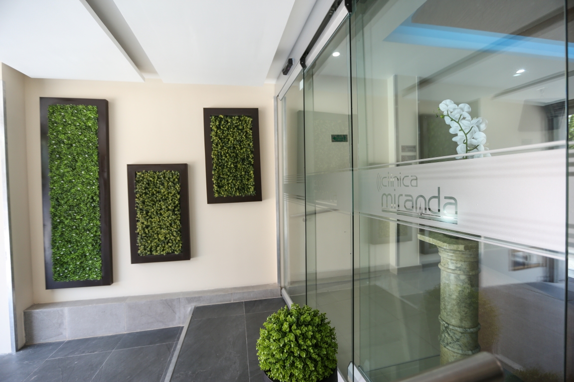 NUESTRAS INSTALACIONES - clinicamiranda