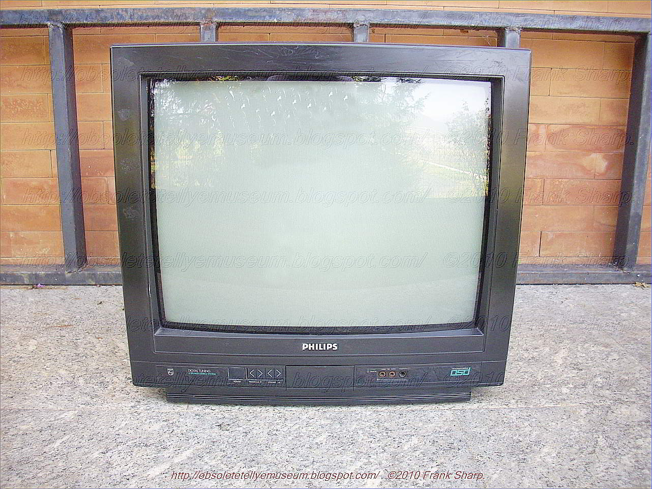 Obsolete Technology Tellye !: PHILIPS 21GR2750 VIDEOLINE YEAR 1989.