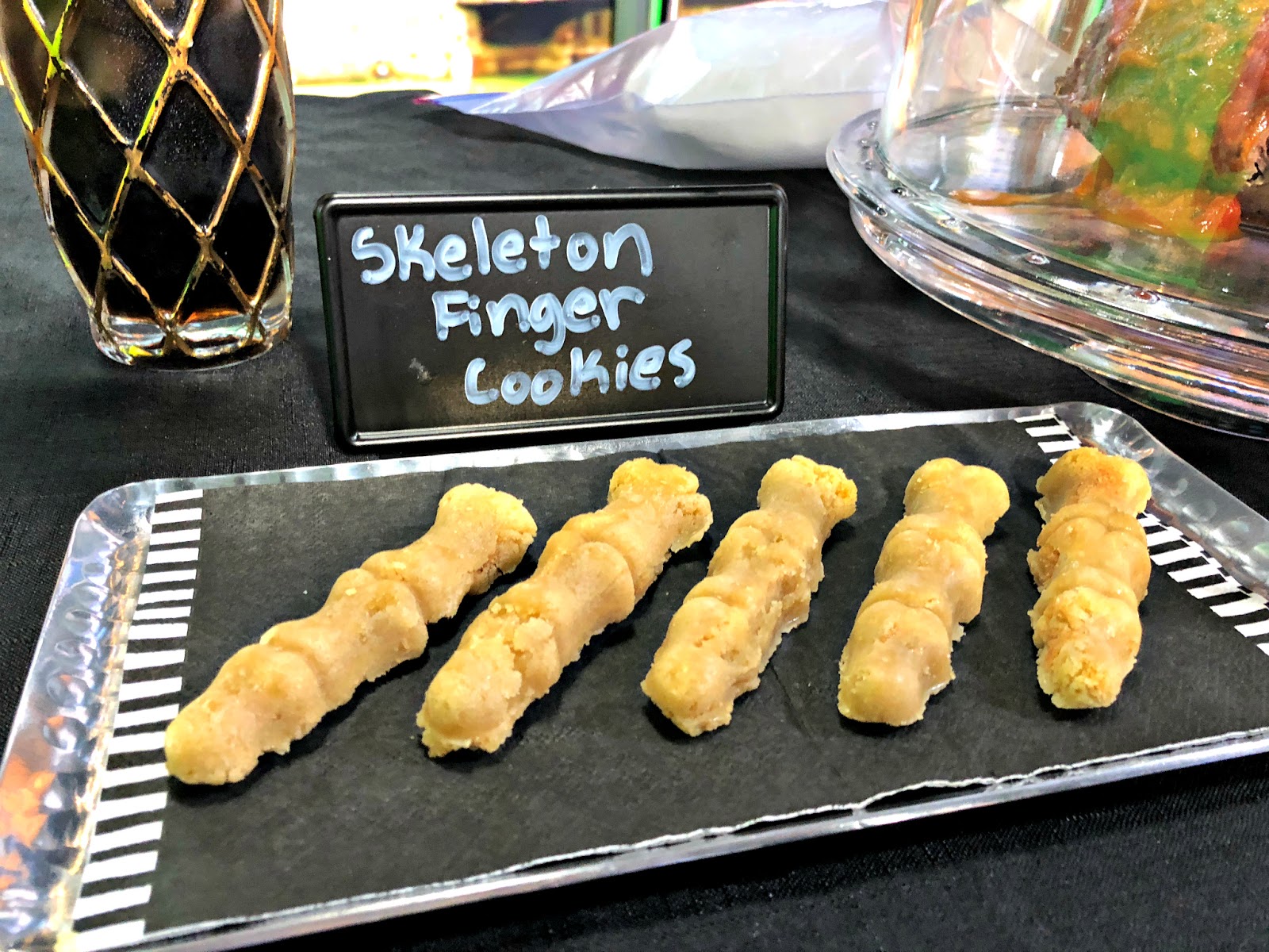 How to Host a Murder Mystery Party - All Dressed Up...