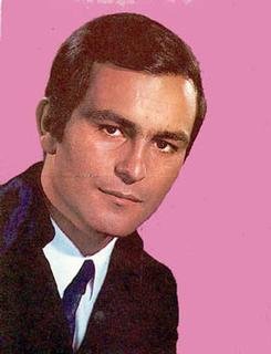 Noticias Hausler: ARGENTINA : FALLECIÓ EL CANTANTE Y DIRECTOR DE CINE ...