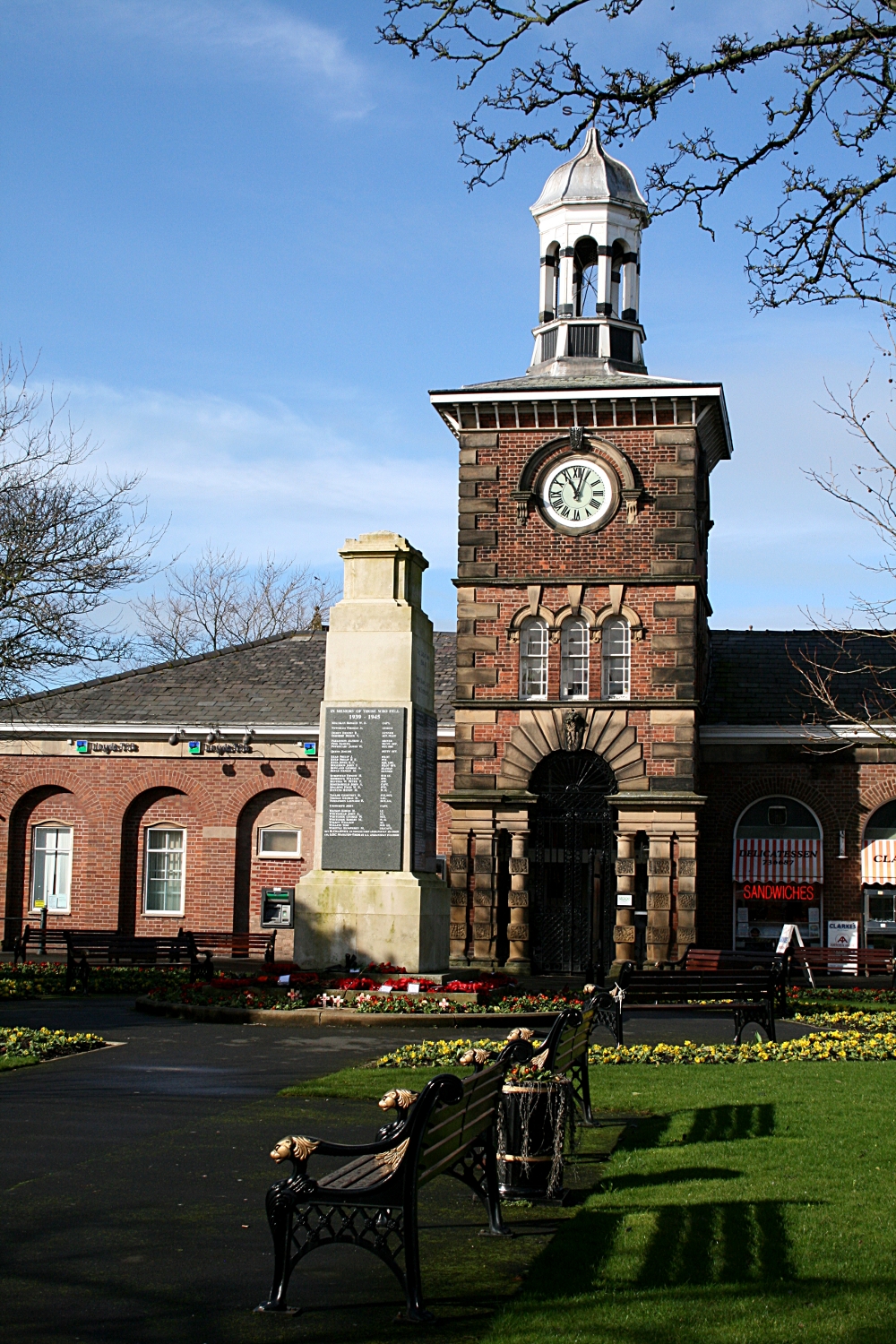 Memorials: Lytham War Memorial