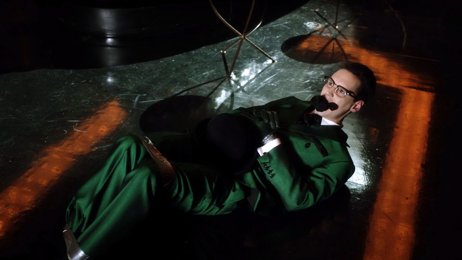 Doux Reviews: Gotham: The Sinking Ship, The Grand Applause