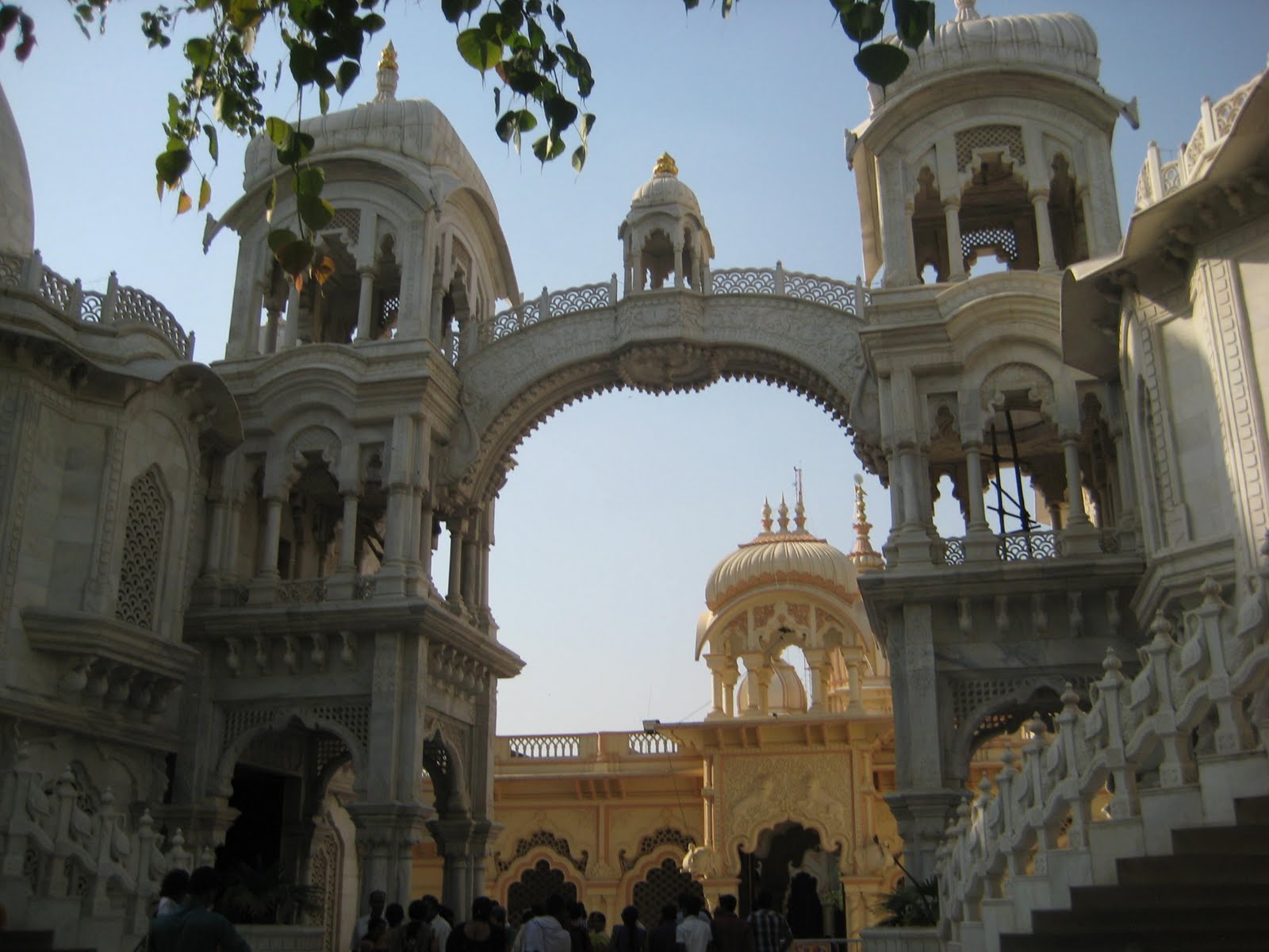 Live..Eat...Travel: The Serenity of Vrindavan