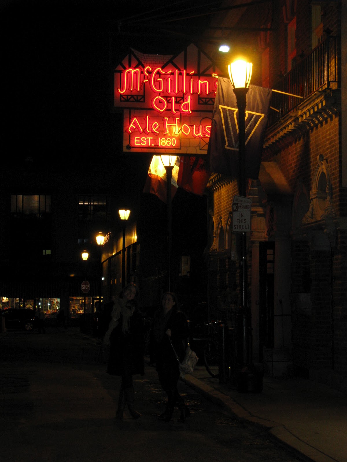 Corrie Food: McGillan's Old Ale House: The Oldest Irish Pub in Philly