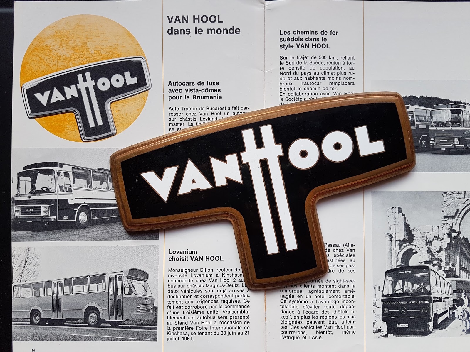 RadiatorEmblems: VAN HOOL / Belgium