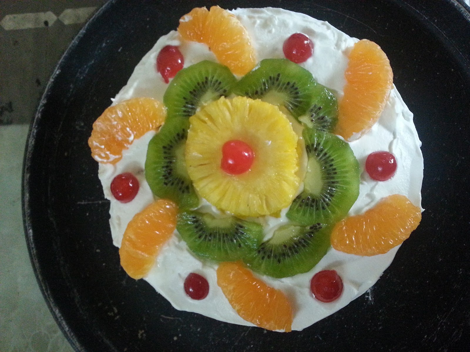 Cooking & Baking: Fresh Cream fruit cake