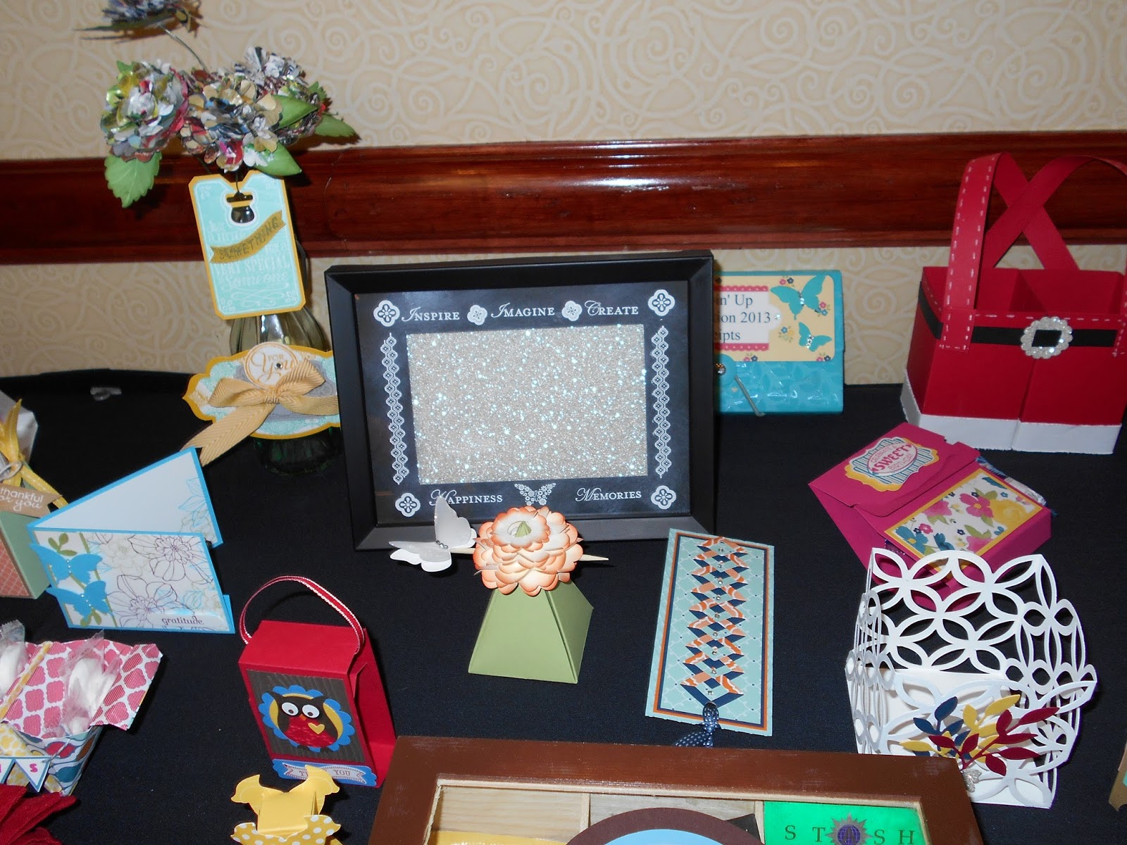 The Weekend Stamper: 3D Shoe Box Swaps