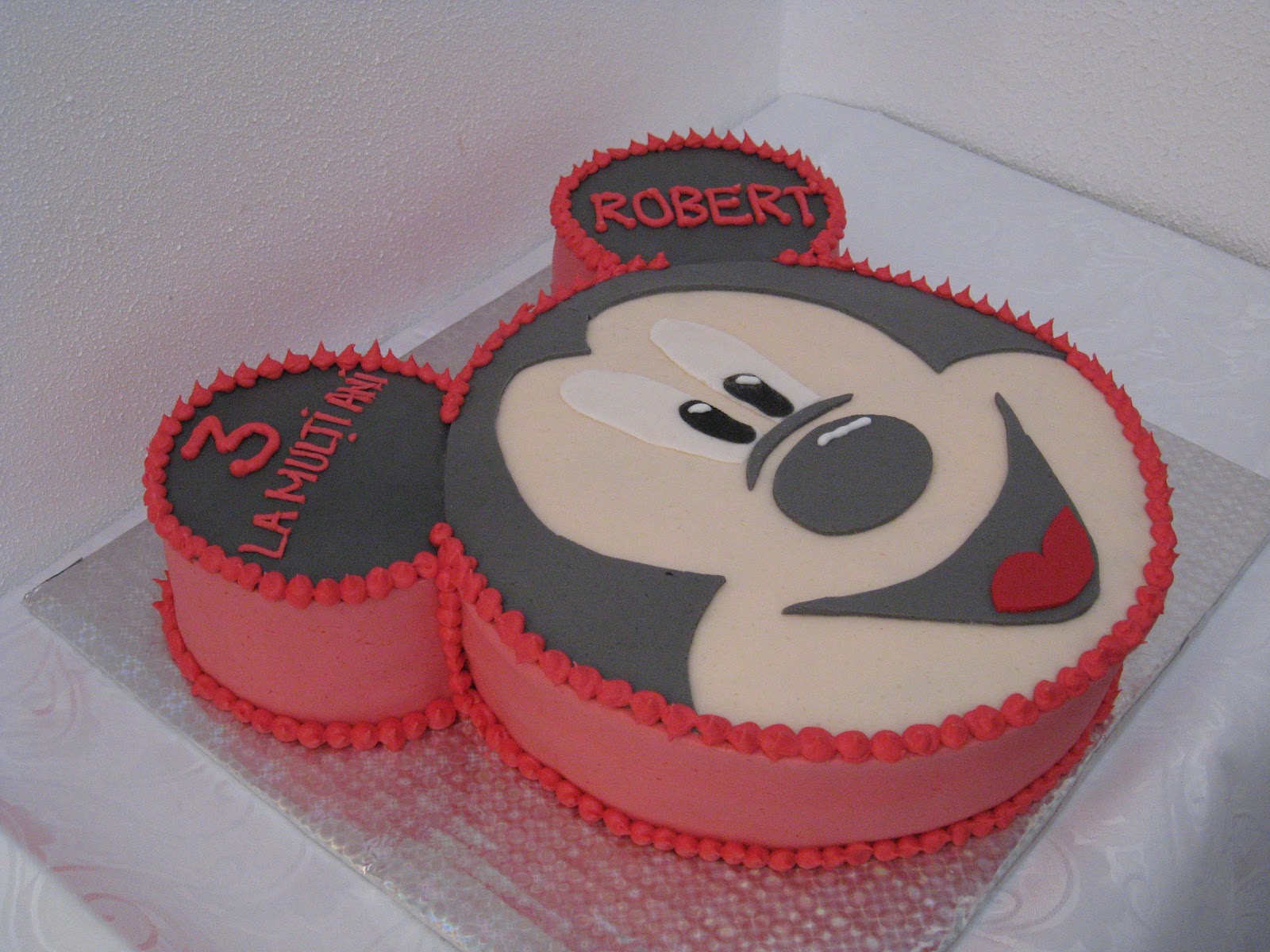 Tărâmul dulciurilor: Tort Mickey Mouse