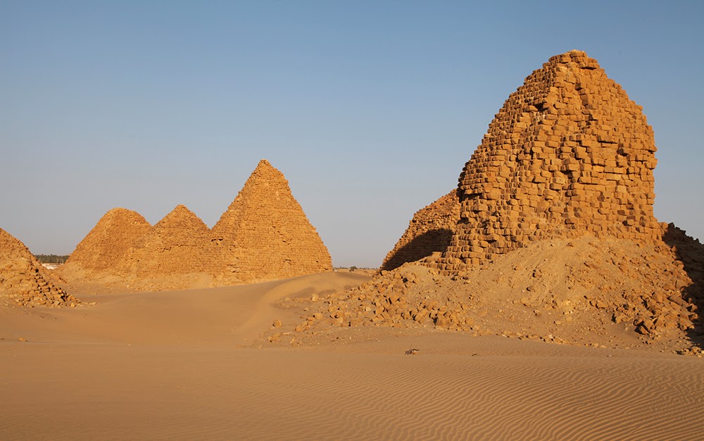 Royal Tombs/Pyramids of Kush In El-Kurru & Nuri - YouTube