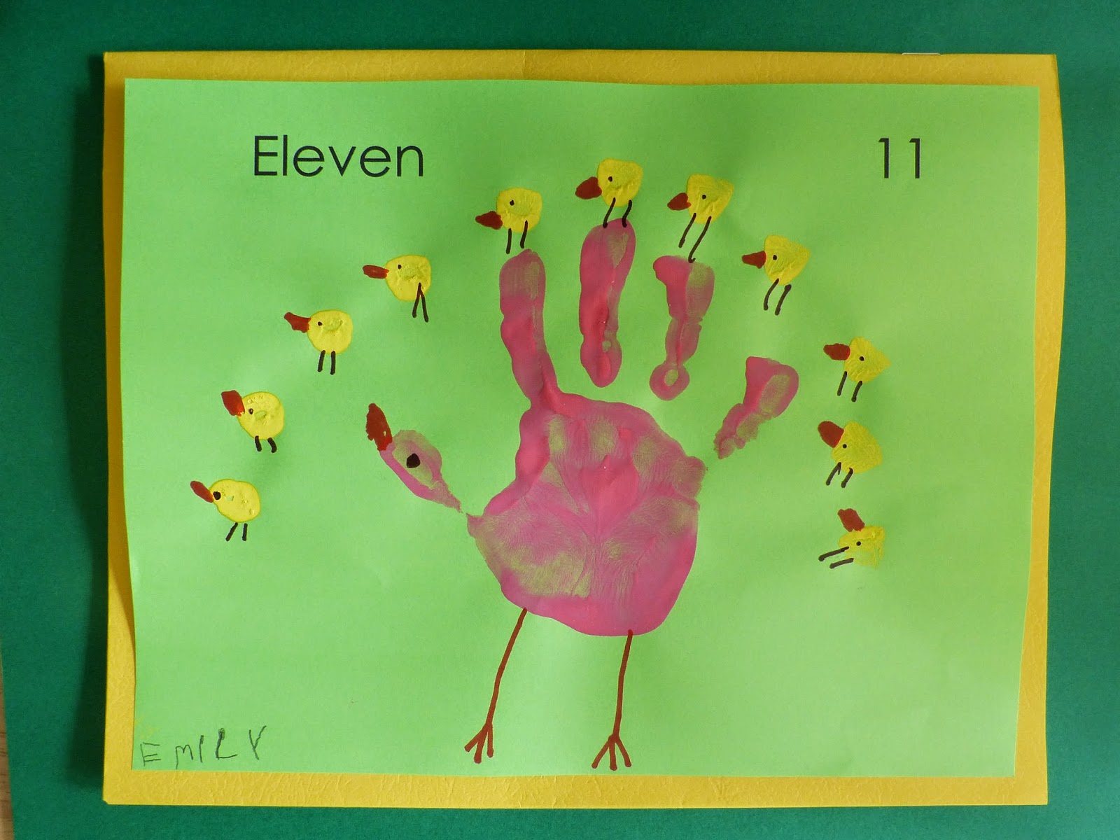 Paula's Primary Classroom: Baby Chick Count book and game