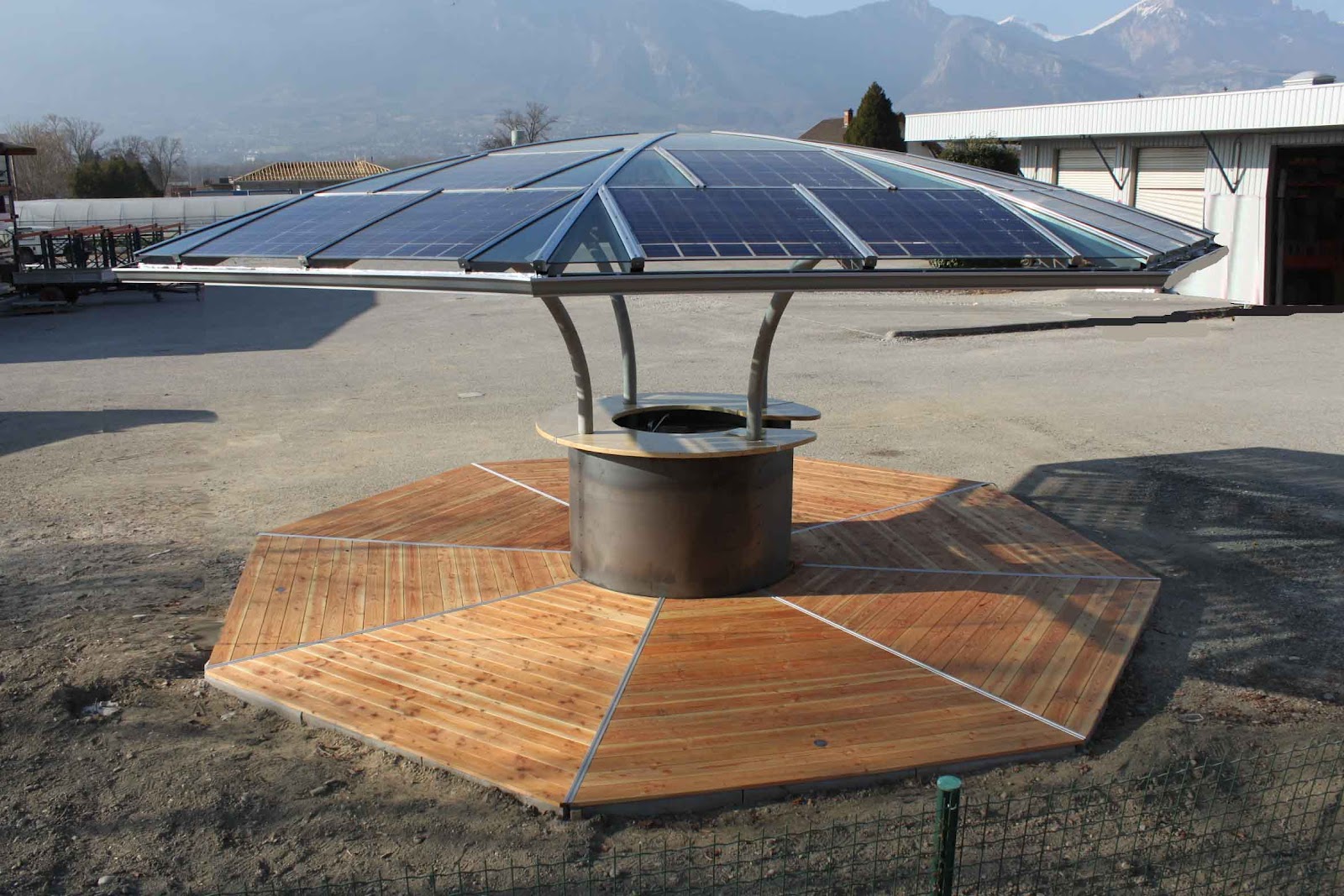 Curved PV-glass customized modules are now available from Vidurglass ...