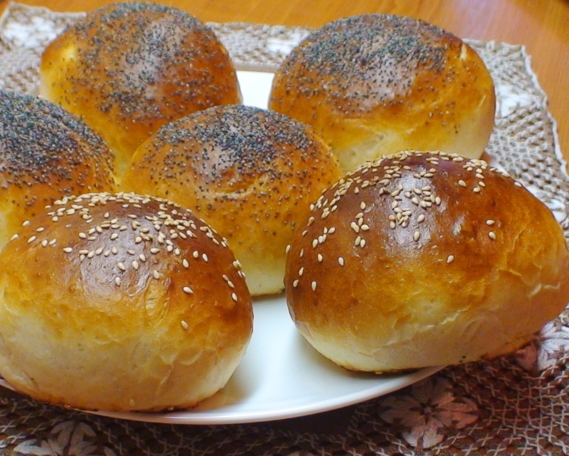 Laikas į virtuvę: Minkštos mini mėsainių bandelės nuo Dano Lepard