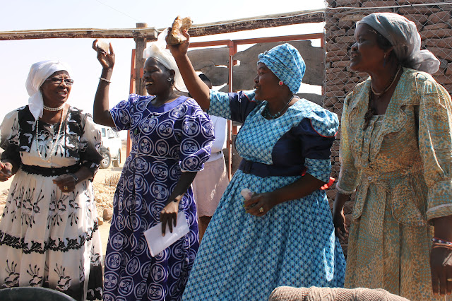Ûiba Ôas Crystals Market: Damara Culture