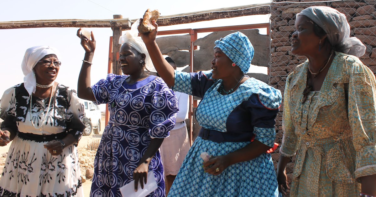 Ûiba Ôas Crystals Market: Damara Culture