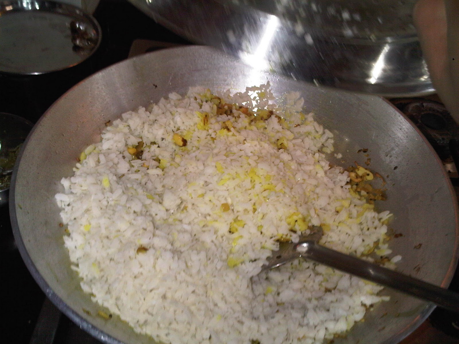 AMU'S RECIPES: Kande Pohe