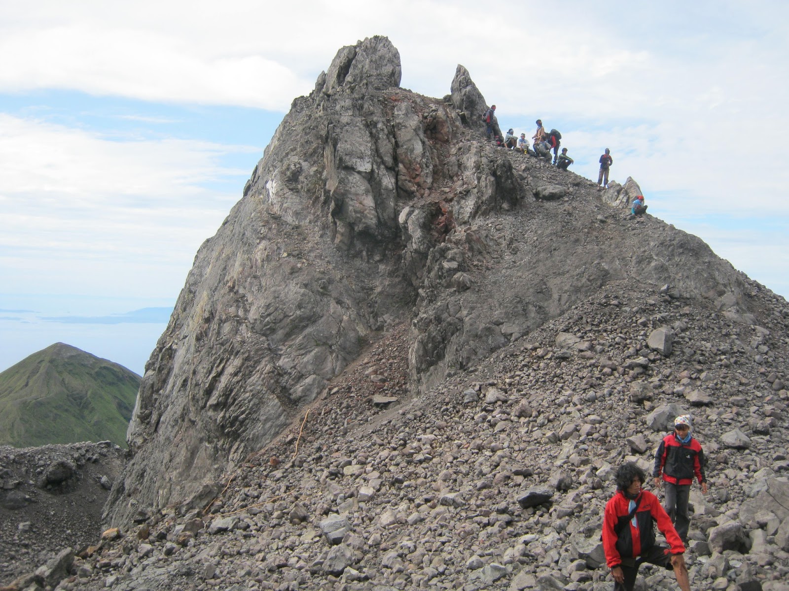 Mountain Goat: GUNUNG SANGEANG (sangiang)