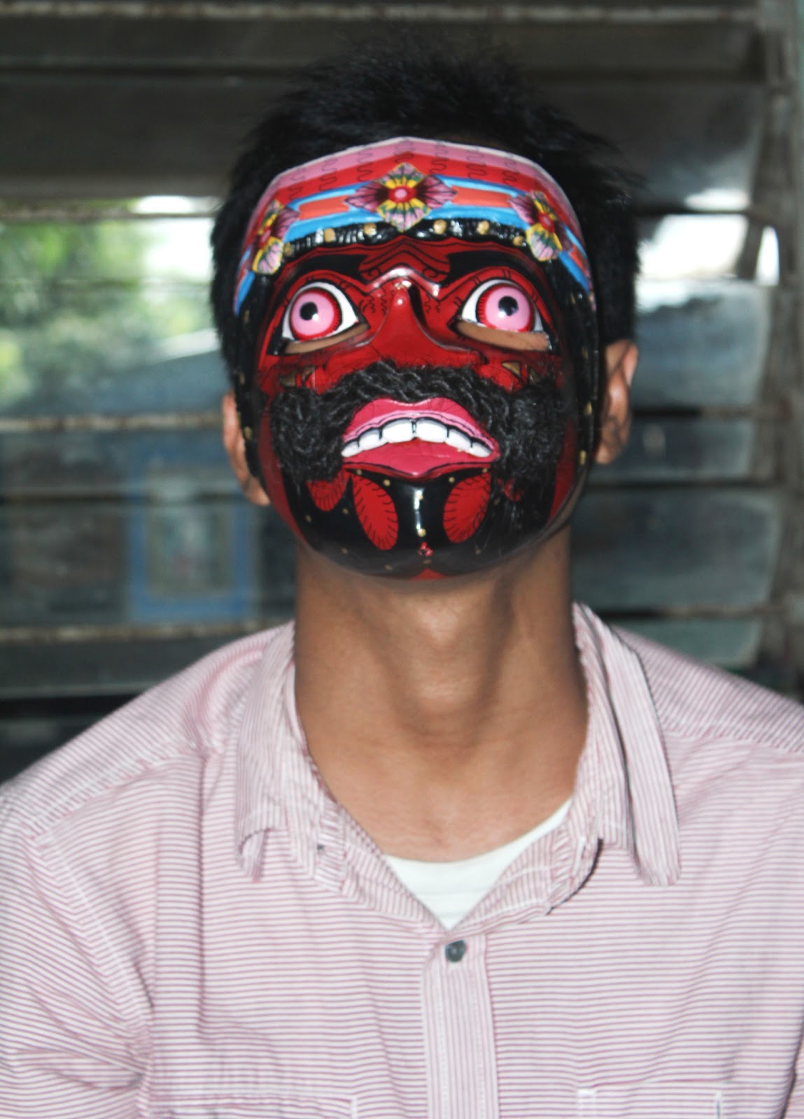 tari topeng kacirbonan: TARI TOPENG