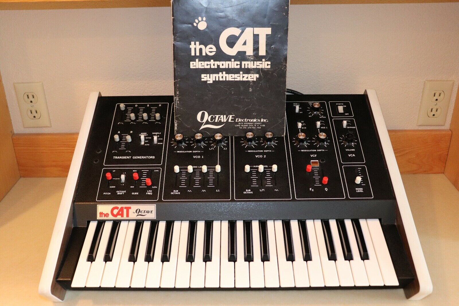 MATRIXSYNTH: The CAT by Octave vintage synthesizer SN A1499