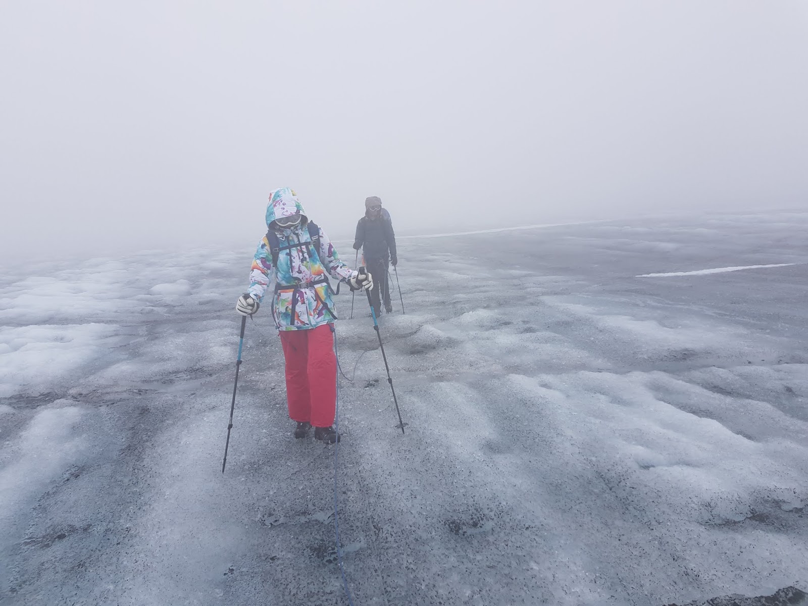 Galdhøpiggen, 2a turen i september: kuling, regn, snö, dimma och ...