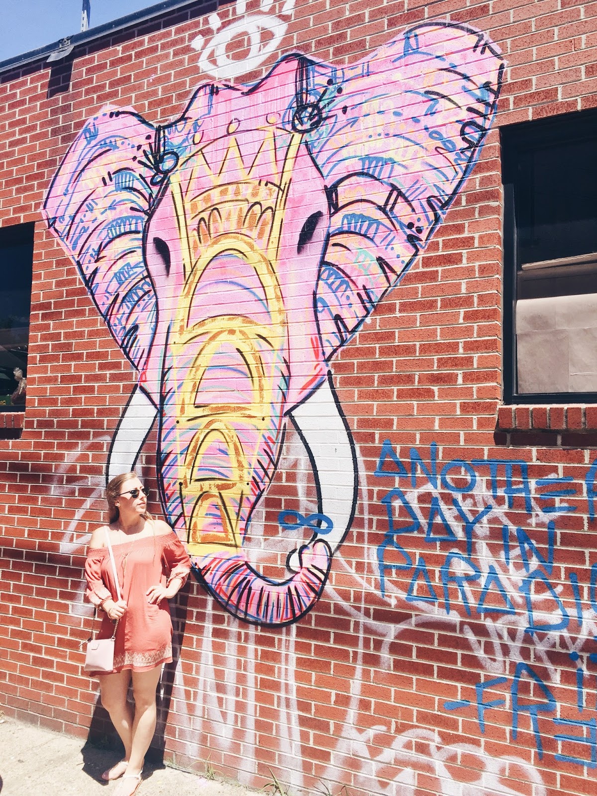 Rachel Lynn: embroidery & street art