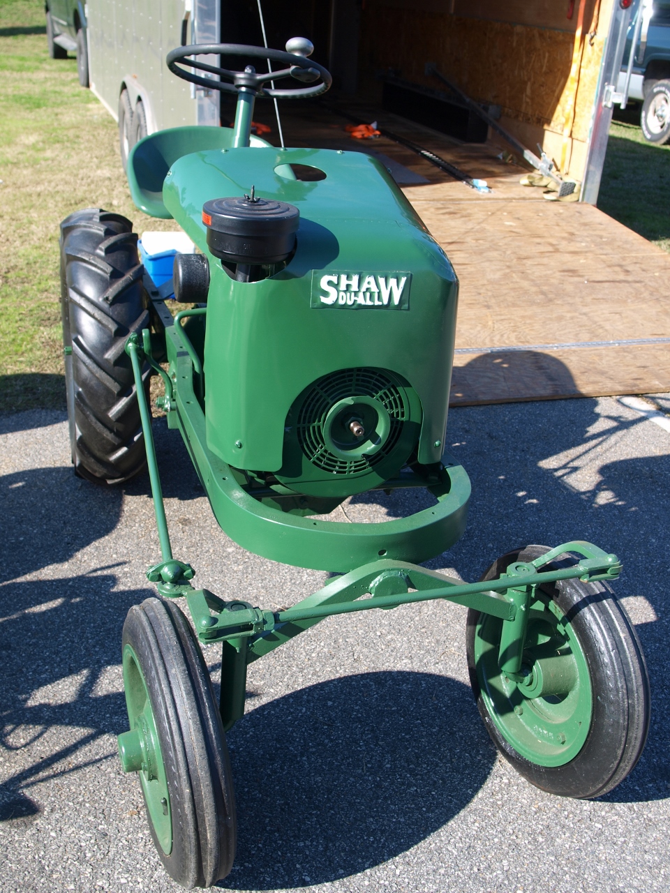 The Iron Mule: Shaw Du-All Model N 8 Garden Tractor