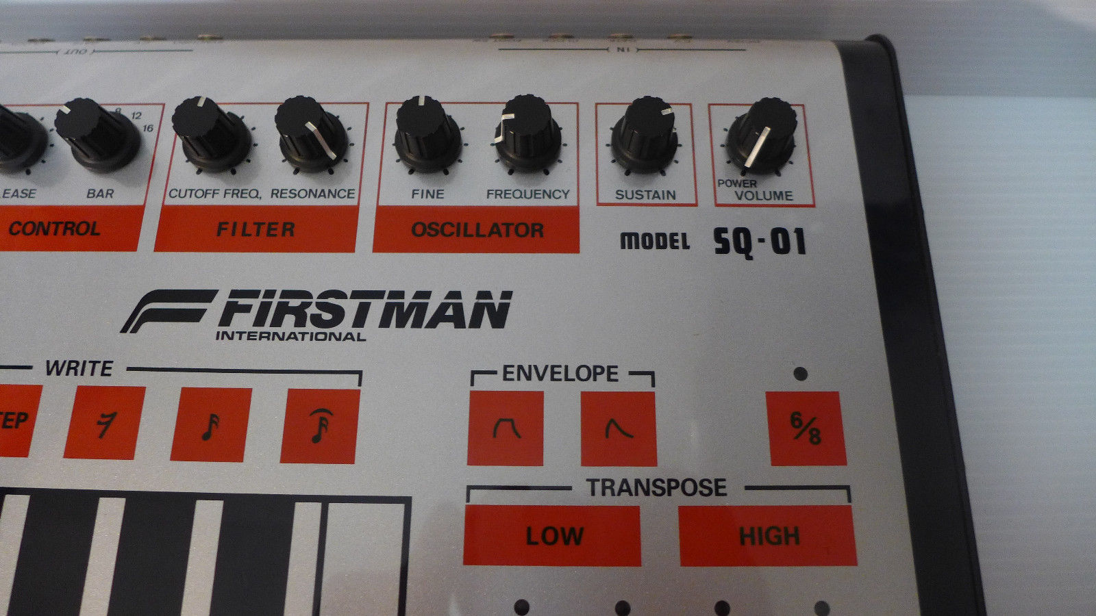 MATRIXSYNTH: FIRSTMAN (MULTIVOX) SQ 01 ANALOG SEQUENCER SYNTH SN 600432