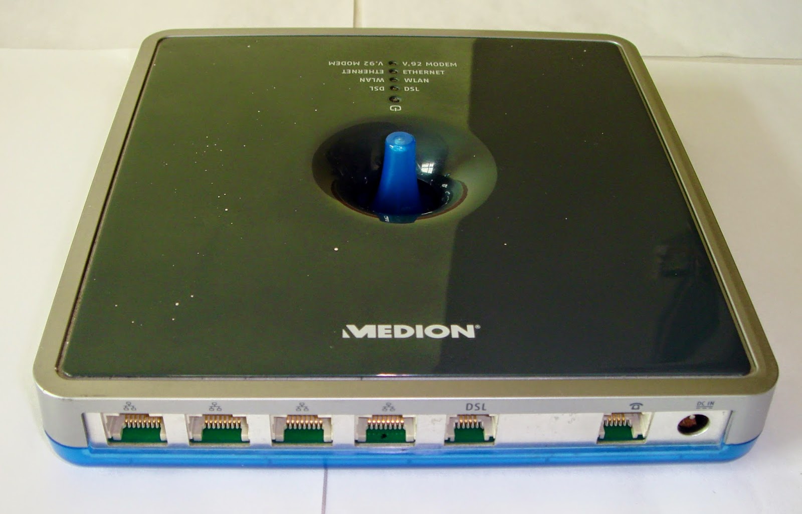 Medion MDWLAN 140/MD 95038 Wireless ADSL plus Dial-Up Router