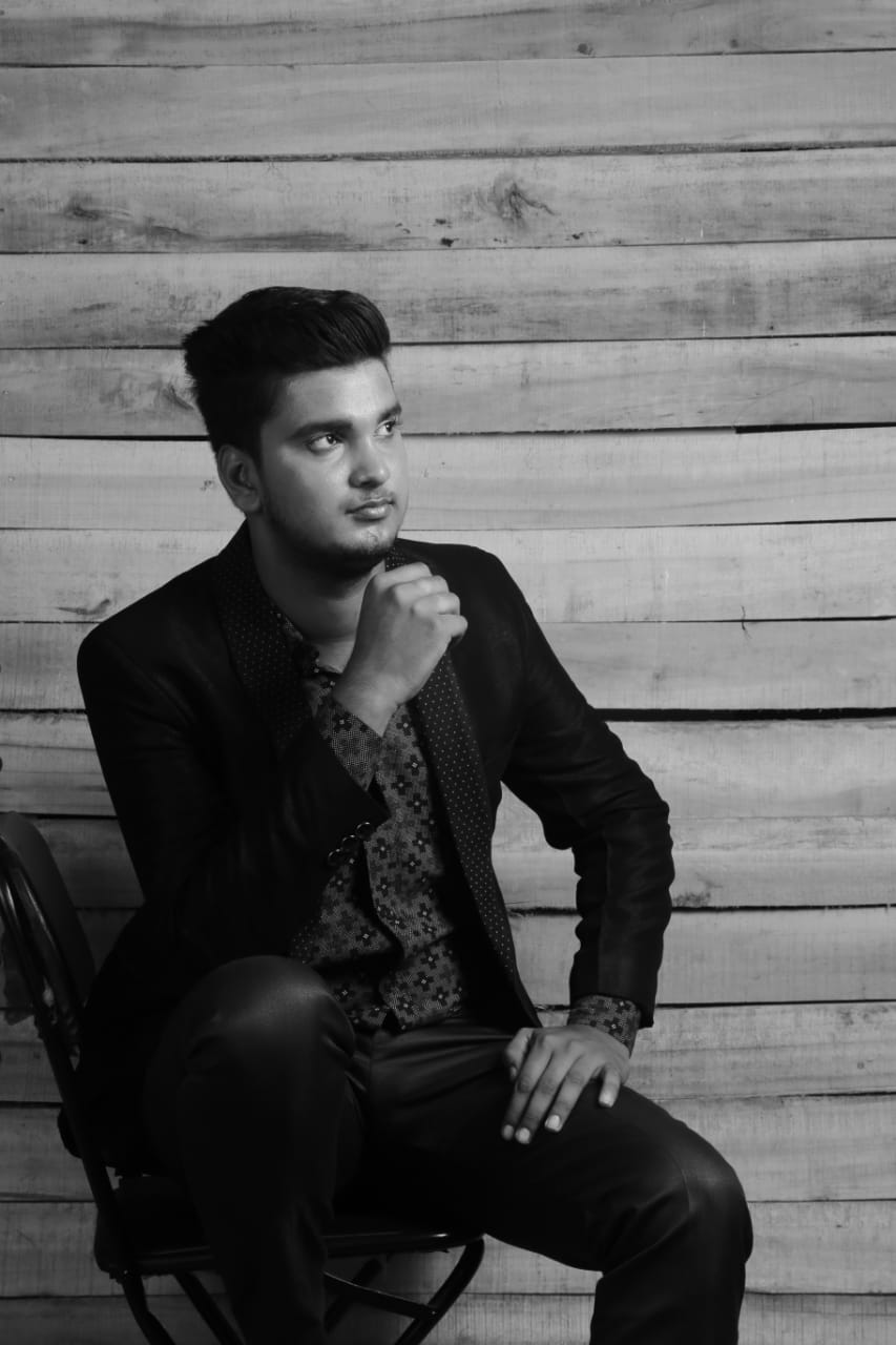 Ankit Upadhyay Models Number 1078