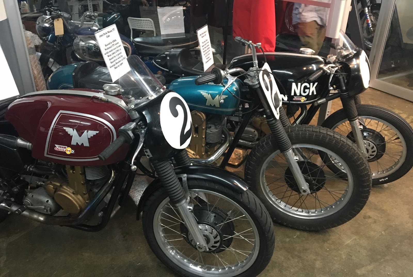 SOLO MOTORCYCLE WORKS: Team Obsolete